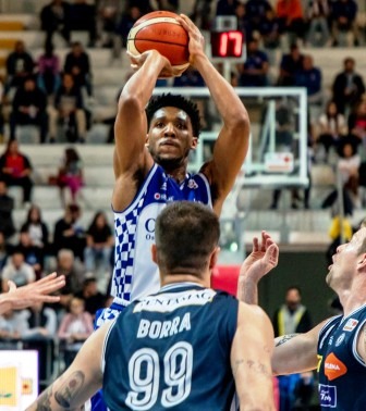 Serie A2 Est – Roseto Sharks WESLEY PERSON COINVOLTO IN UN INCIDENTE ...