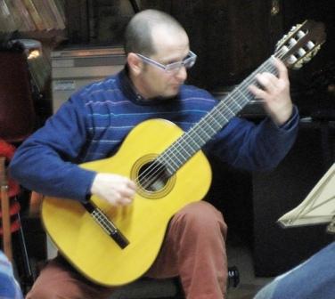 Il Nome della Rosa ‘CORDE VELLUTATE’: IL SABATO PER CHITARRA E VOCE.